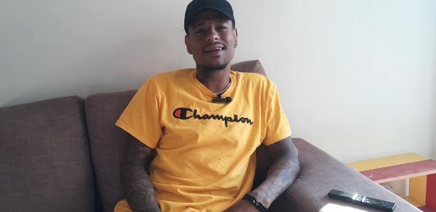 Ex-Flu e Barça B, Robert 'enjoa' do futebol e inicia projeto na música