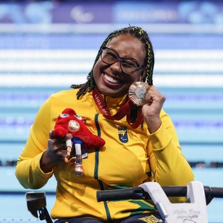 Lídia Cruz bate recorde continental e é bronze nos 150m medley