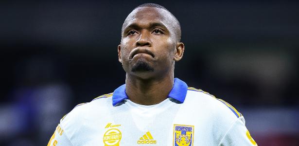 Além de Allan, Flamengo tenta contratar Samir e De la Cruz
