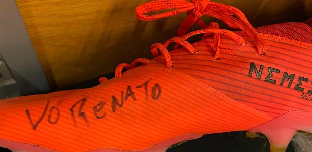 Corinthians: Xavier mostra homenagem a avô em vitória sobre o Sport