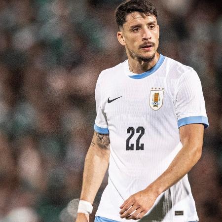 Com Piquerez e Emi Martínez titulares, Uruguai empata com o México