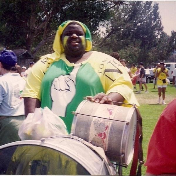 Bola Sete perde 150 kg e vê espaço sumir como animador de arquibancada