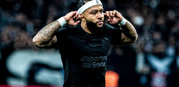 Primeiro gol de Memphis pelo Corinthians ganha repercussão na Europa