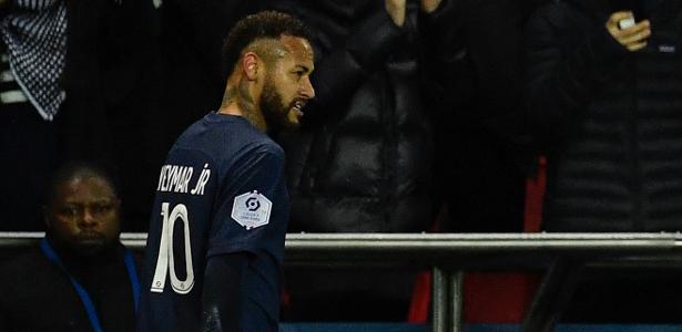 Neymar lidera ranking de expulsões no Francês desde que chegou ao PSG
