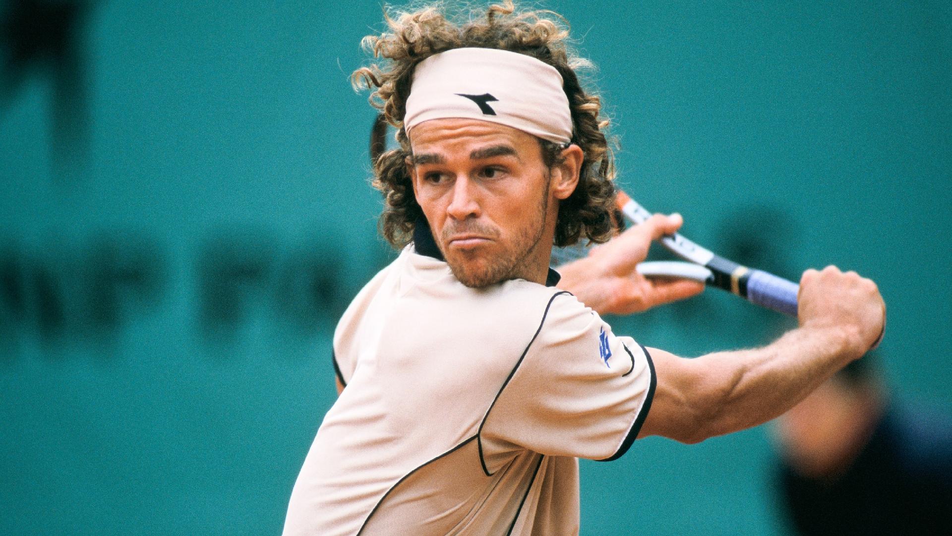 Guga e Roland Garros: 20 anos do título que confirmou o brasileiro na ...