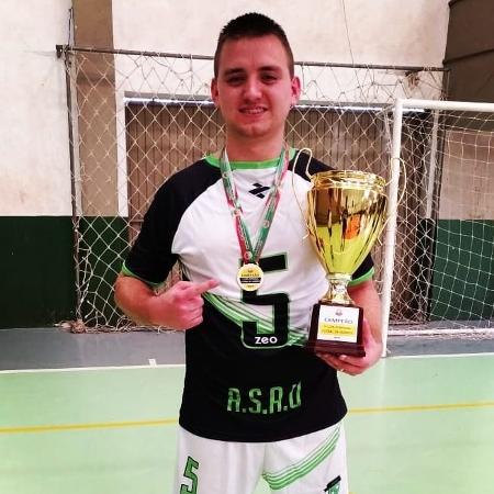 Paixão pelo futebol une irmãos surdos em sonhos e conquistas - 26/09 ...