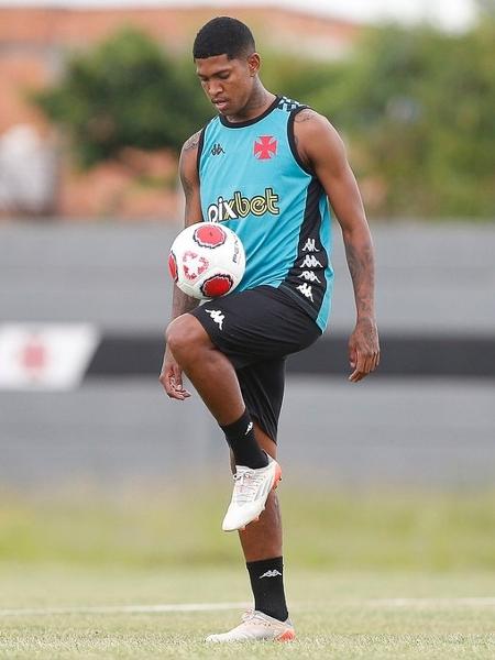 Raniel tenta seguir passos de outros que se reergueram no Vasco