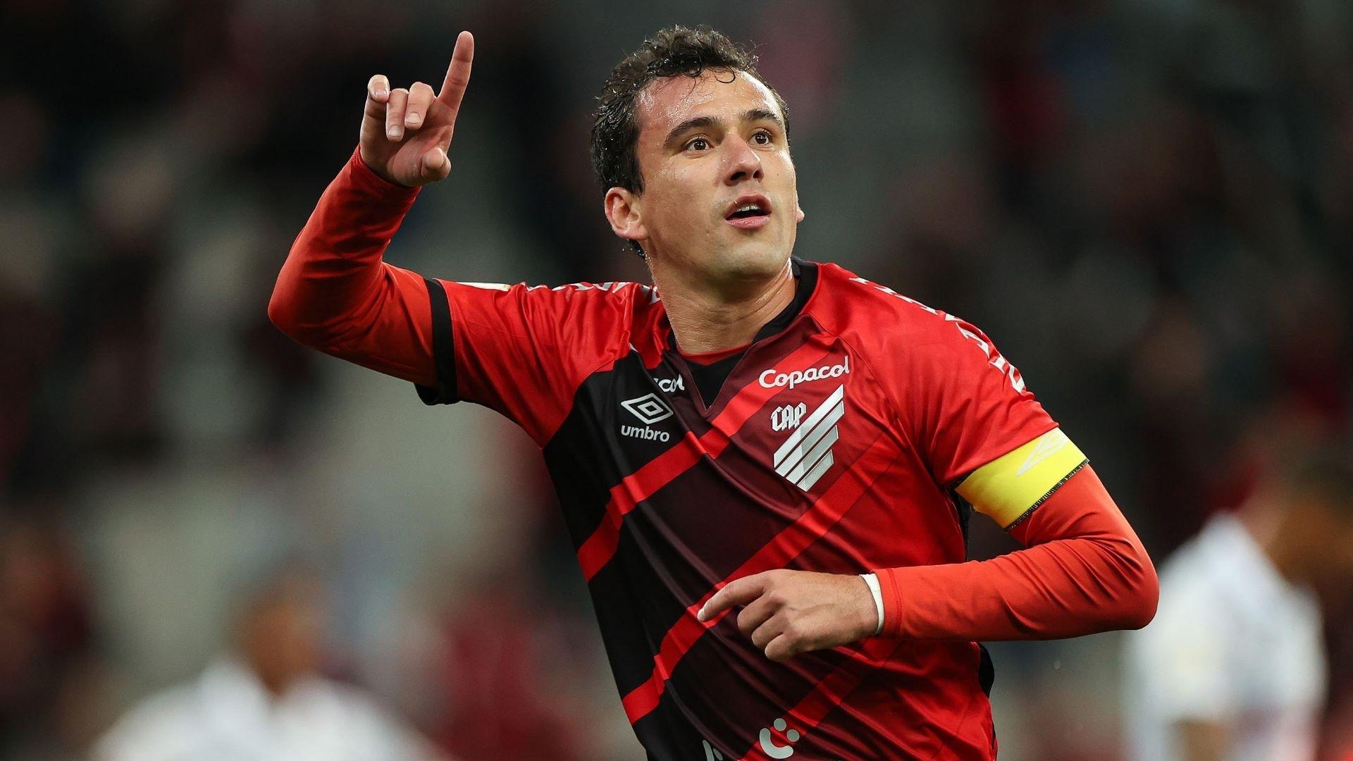 Pablo conta como jogos com Palmeiras o levaram à redenção no Athletico