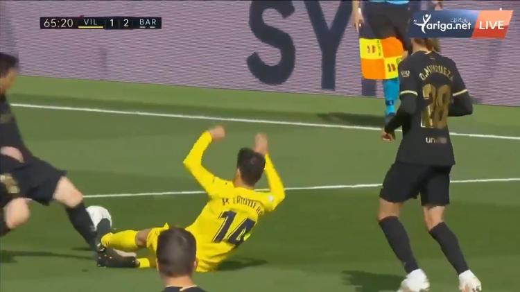 Messi leva entrada dura em vitória do Barcelona; veja imagens e vídeo