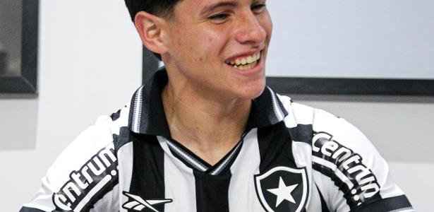 Botafogo anuncia contratação de promessa argentina Álvaro Montoro
