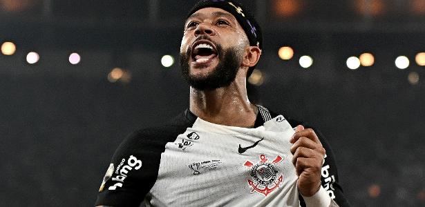 Corinthians: 'Quem vazou meu contrato está nessa roda', disse Memphis ...