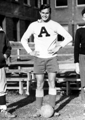 Beisebol, futebol e paraquedas: a ligação de George H.W. Bush com o ...