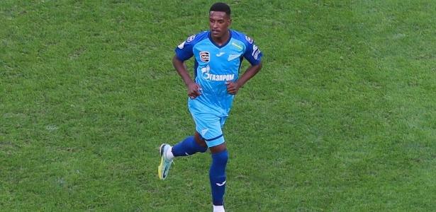 Convocado para a seleção, Robert Renan estreia com vitória e boa ...