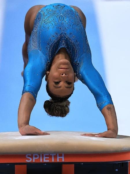 Rebeca confirma favoritismo e leva ouro no salto em retorno