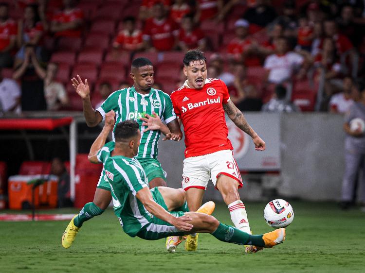 Celso Roth reaparece e vai montar um time com a sua cara no Juventude ...