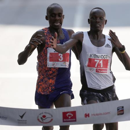 Ugandês que perdeu São Silvestre por 1s crava novo recorde da meia