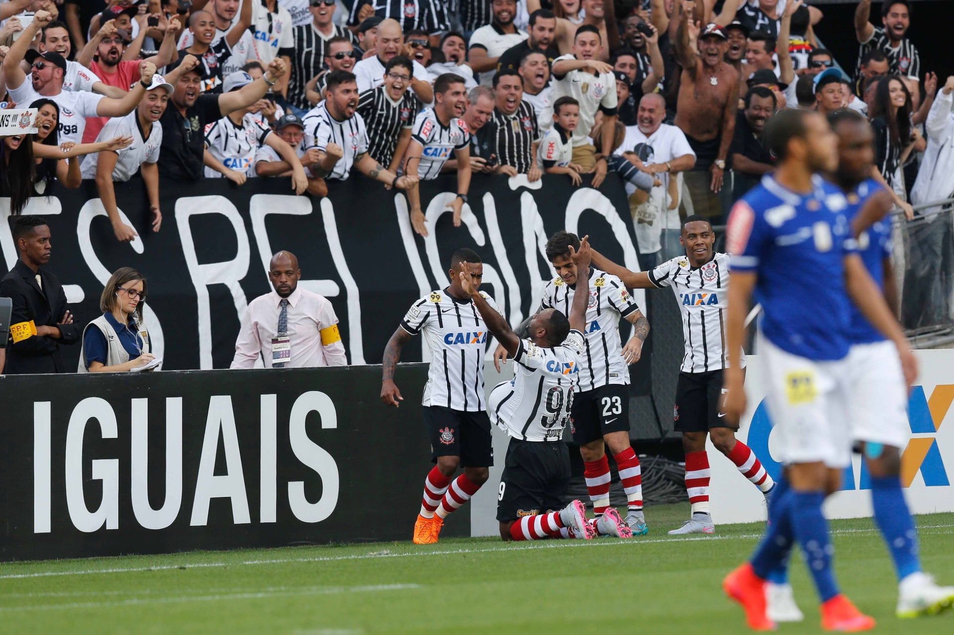 Fotos: Série A: Corinthians x Cruzeiro - 23/08/2015 - UOL Esporte