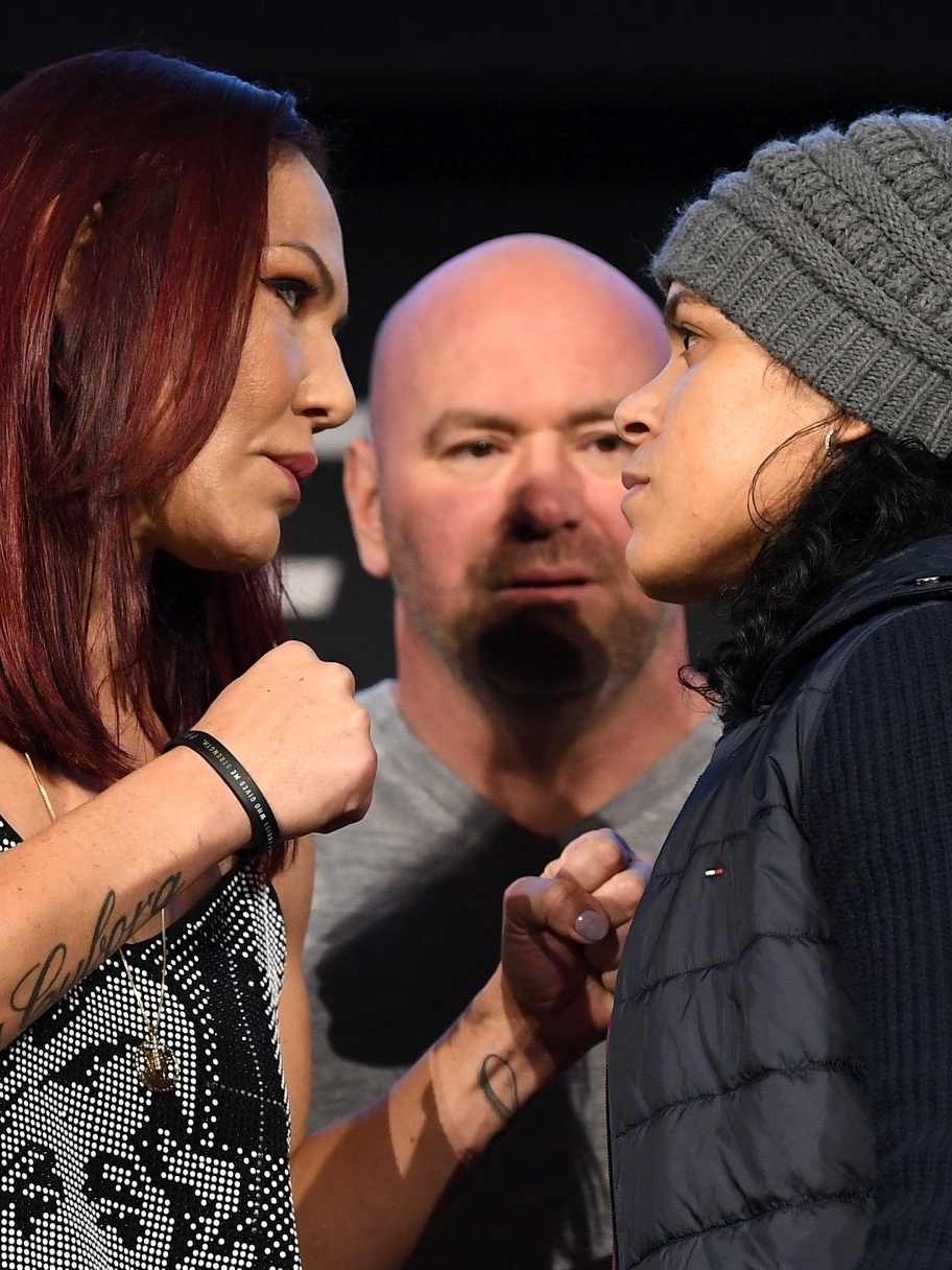 Anna Connell's Instagram, Twitter & Facebook on IDCrawl