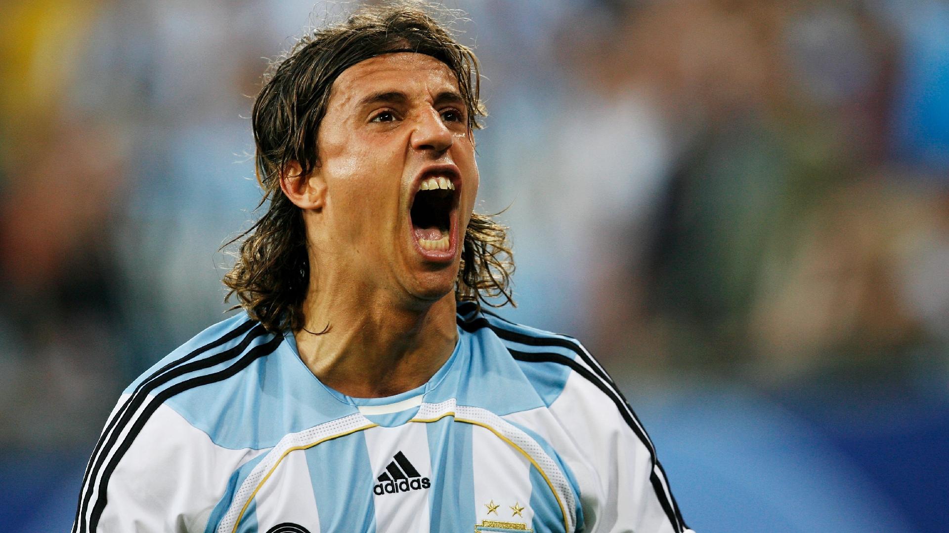 Crespo: tragédia e família marcaram vida de técnico do São Paulo