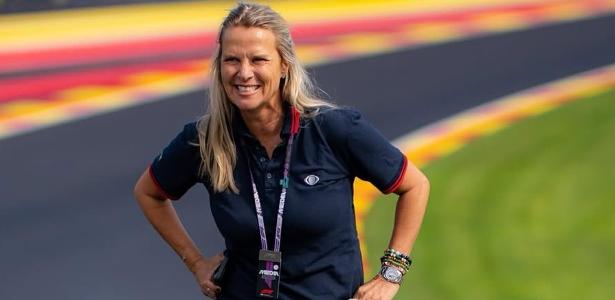 F1: Mariana Becker adia clima de despedida e avalia futuro