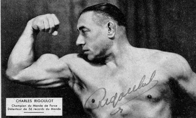 Força e versatilidade - Futebol - UOL Esporte