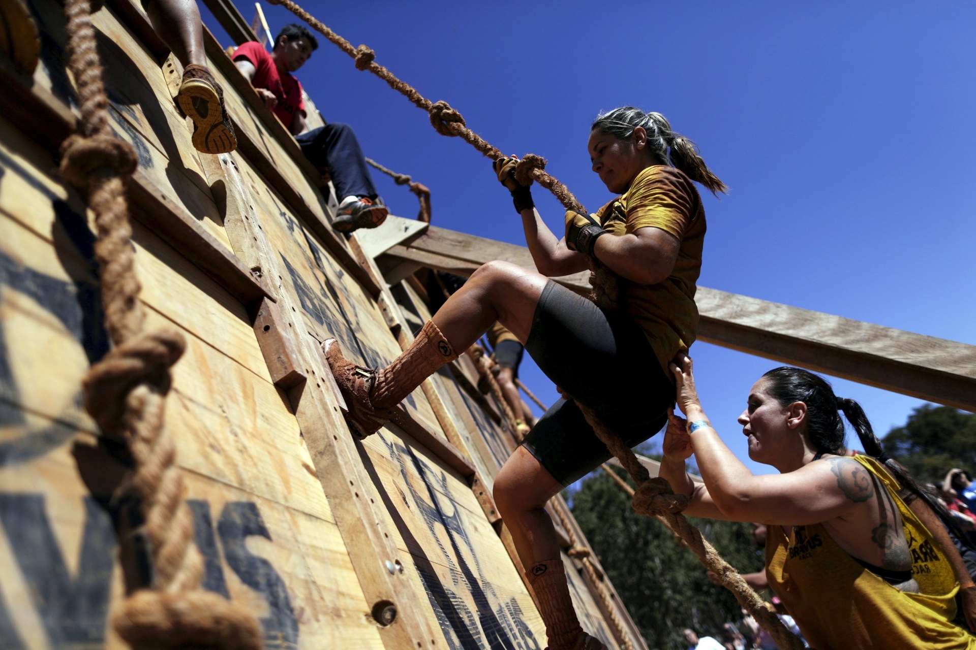 Fotos: Corrida de obstáculos em Brasília - 02/08/2015 - UOL Esporte