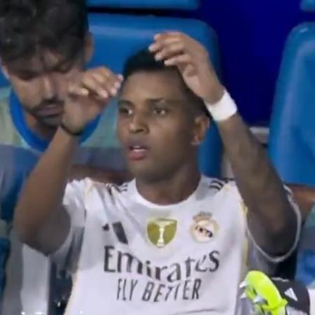 Real vence Oviedo com Mbappé protagonista; Rodrygo reclama após ...