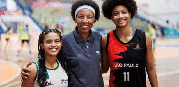 Janeth vê futuro no basquete do Brasil, mas diz: 'Falta fortalecer'