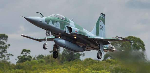 Como é o caça da FAB que caiu no RN