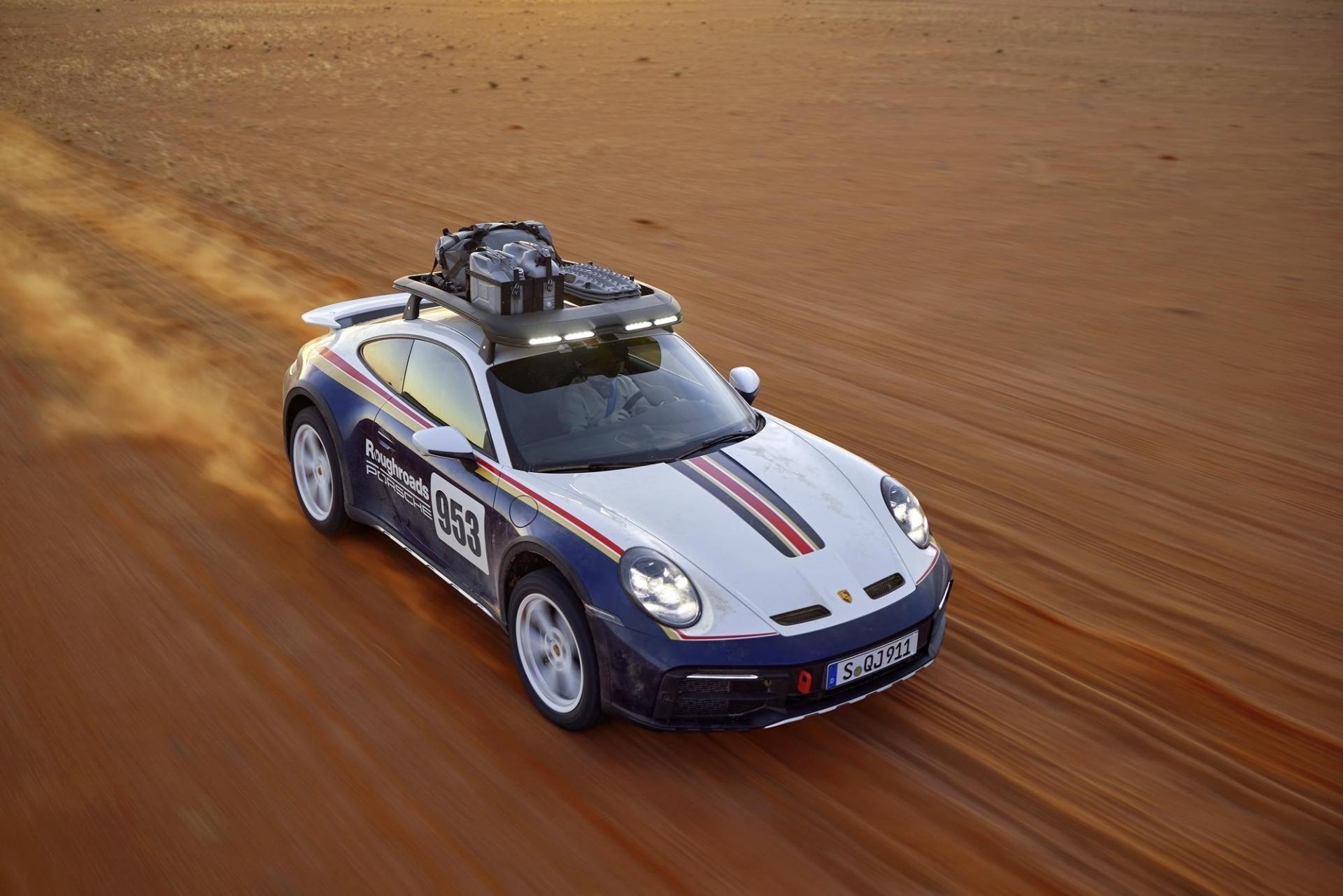 Porsche 911 Dakar: aceleramos esportivo nas dunas do Deserto do Saara