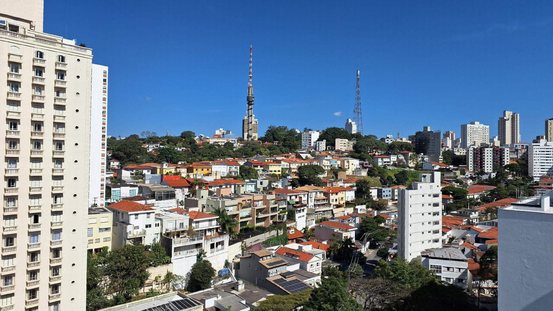 Galaxy M54 é celular com bom custo-benefício para ver vídeos em 'telão' - 11/07/2023 - UOL TILT