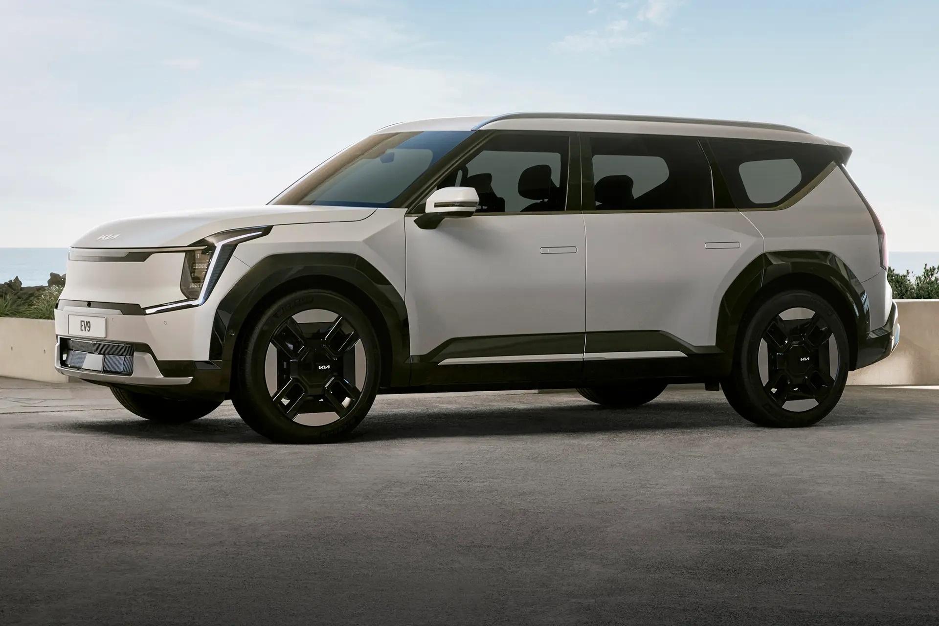 Kia EV9 é SUV elétrico futurista e ecológico que roda mais de 500 km - 29/03/2023 - UOL Carros
