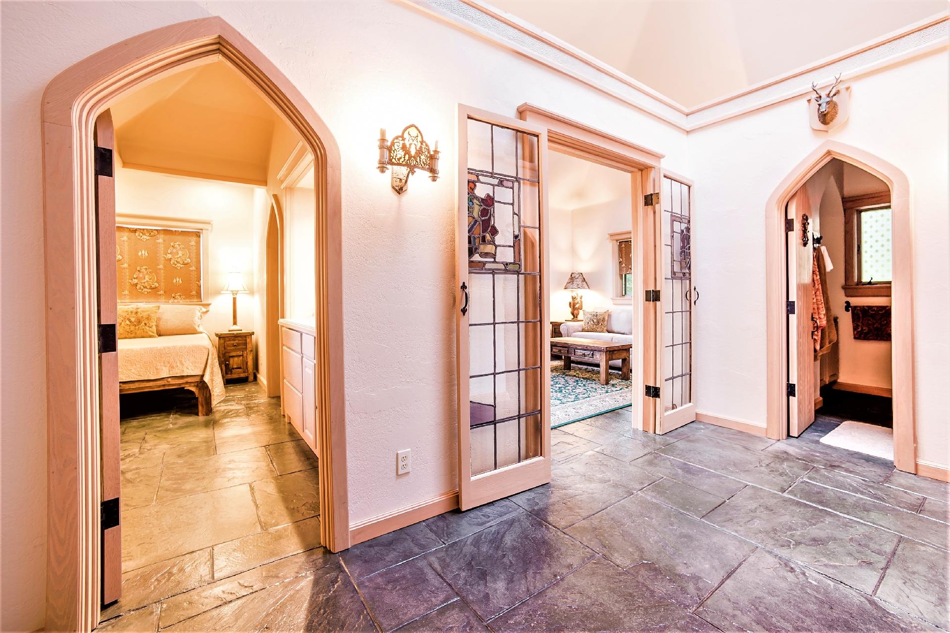 Filho pede um e pai constrói três castelos para ele em Nova York