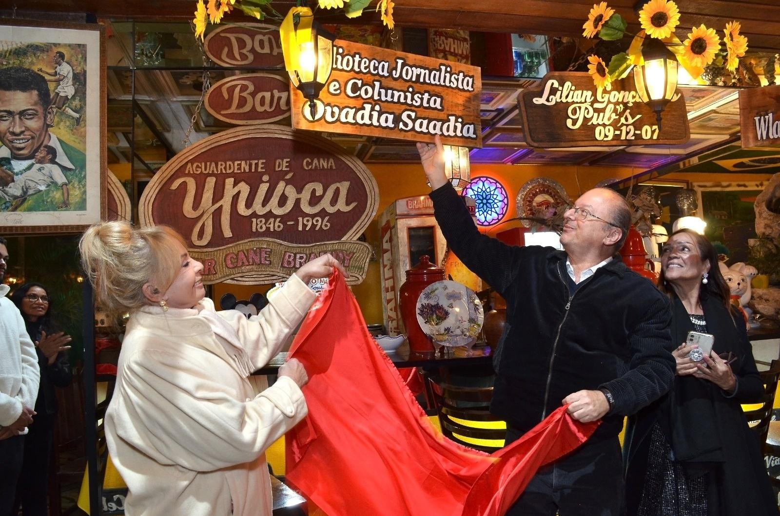 Ovadia Saadia é homenageado pelos seus 43 anos de colunismo e ...