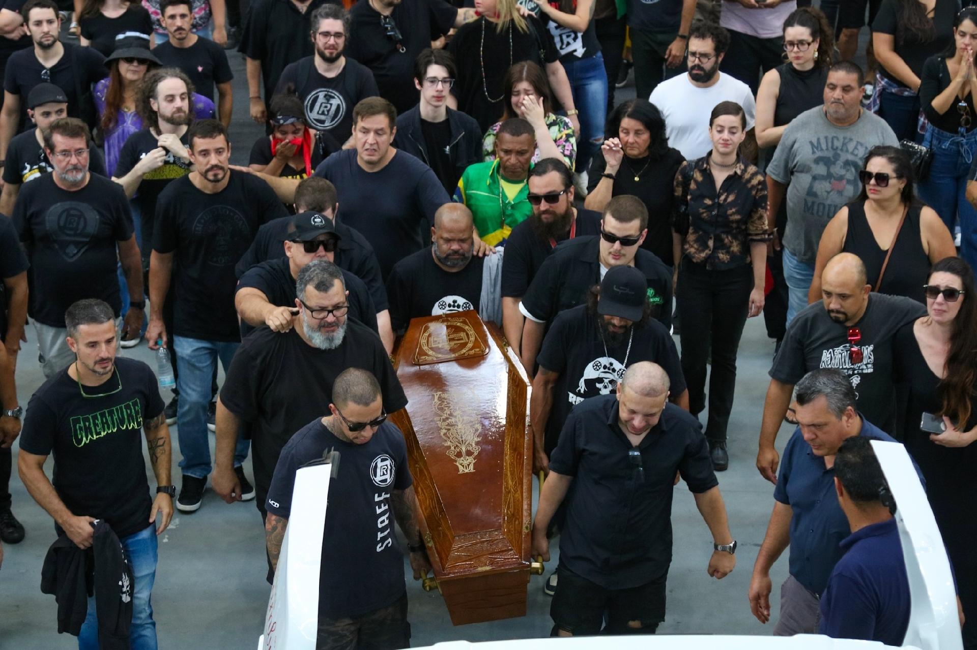 Raimundos: corpo de Canisso é velado hoje