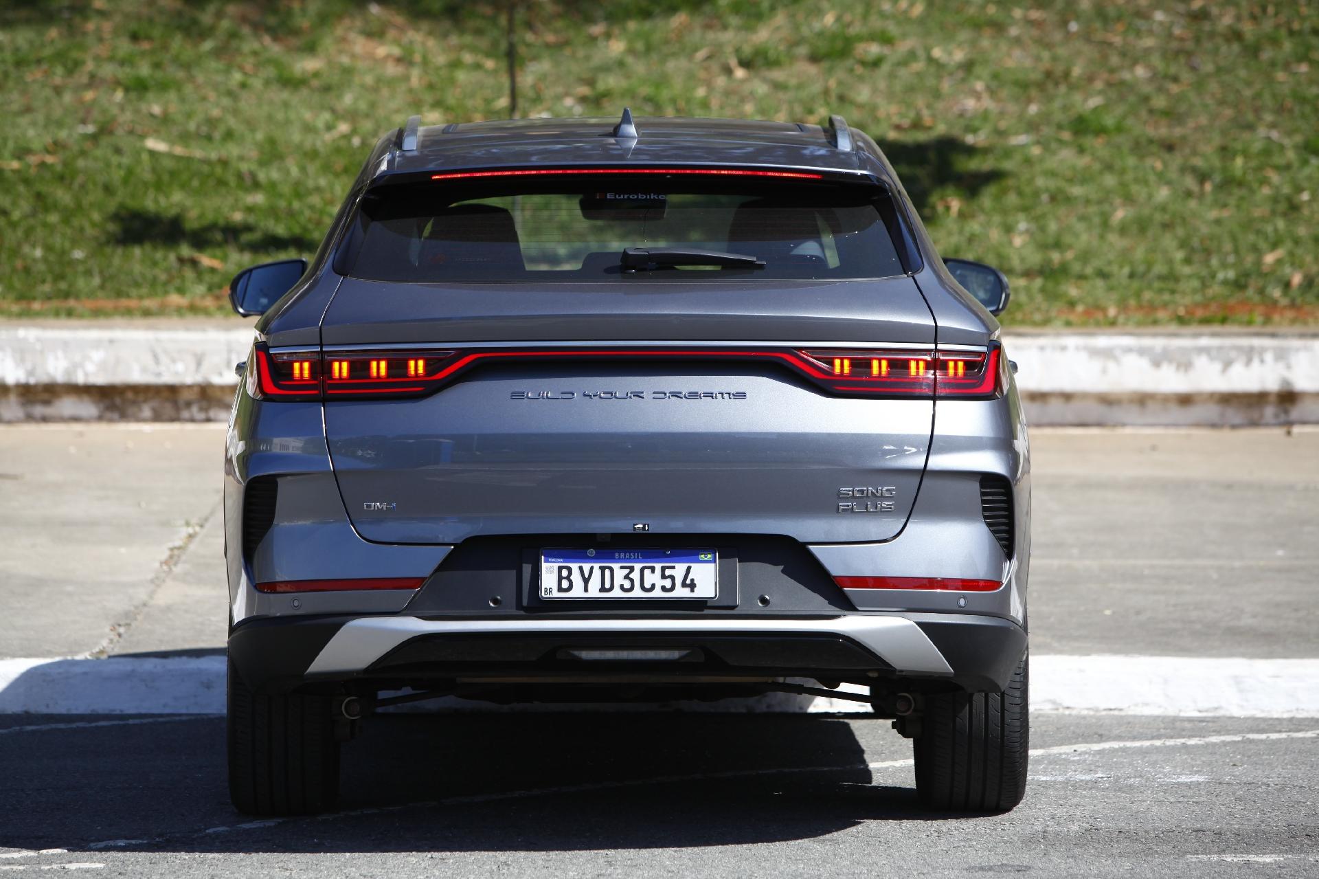 BYD Song Plus x GWM Haval H6: veja duelo de chineses que fazem 30 km/l