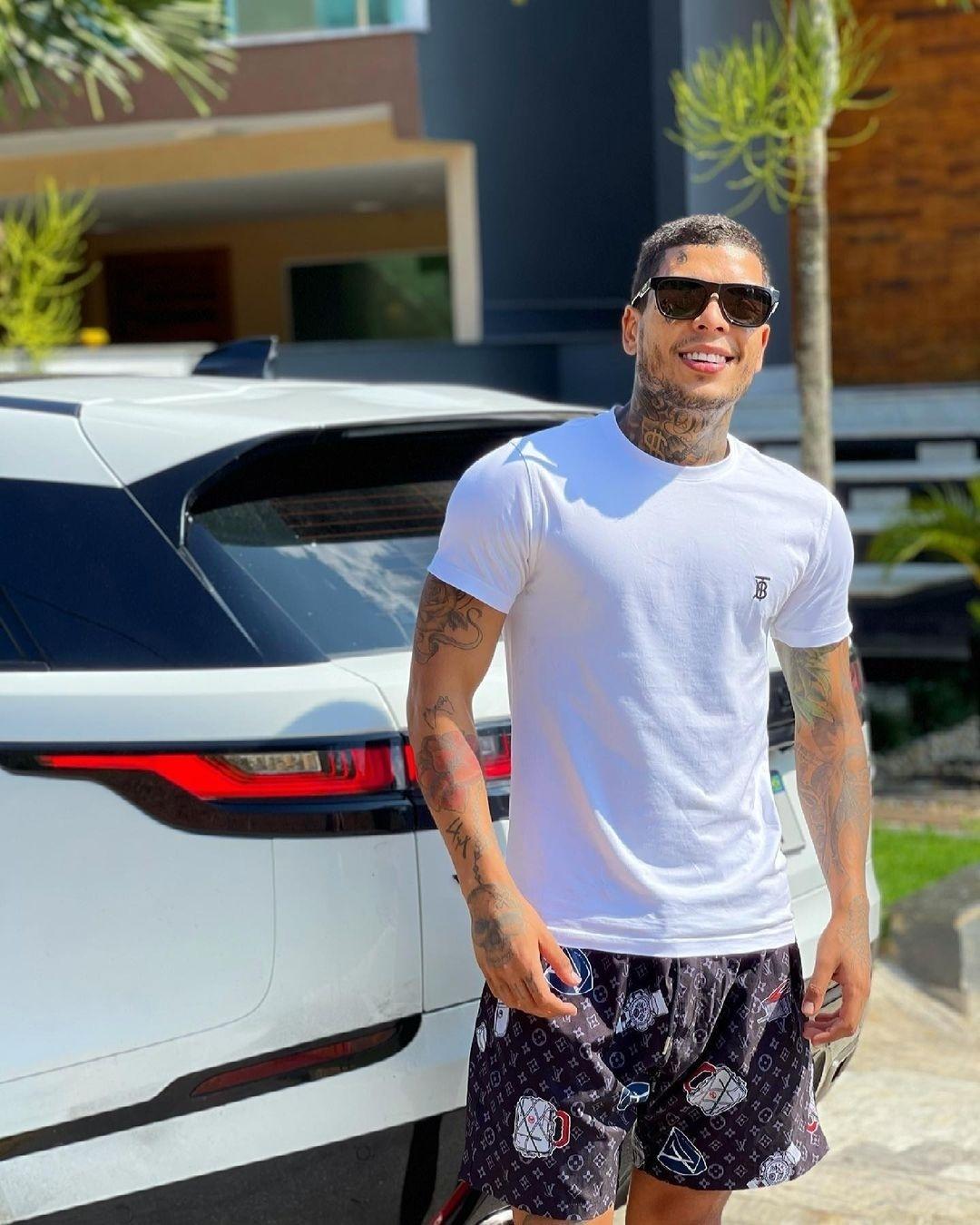 MC Kevin: de Land Rover a Lamborghini, carros eram inspiração para ...