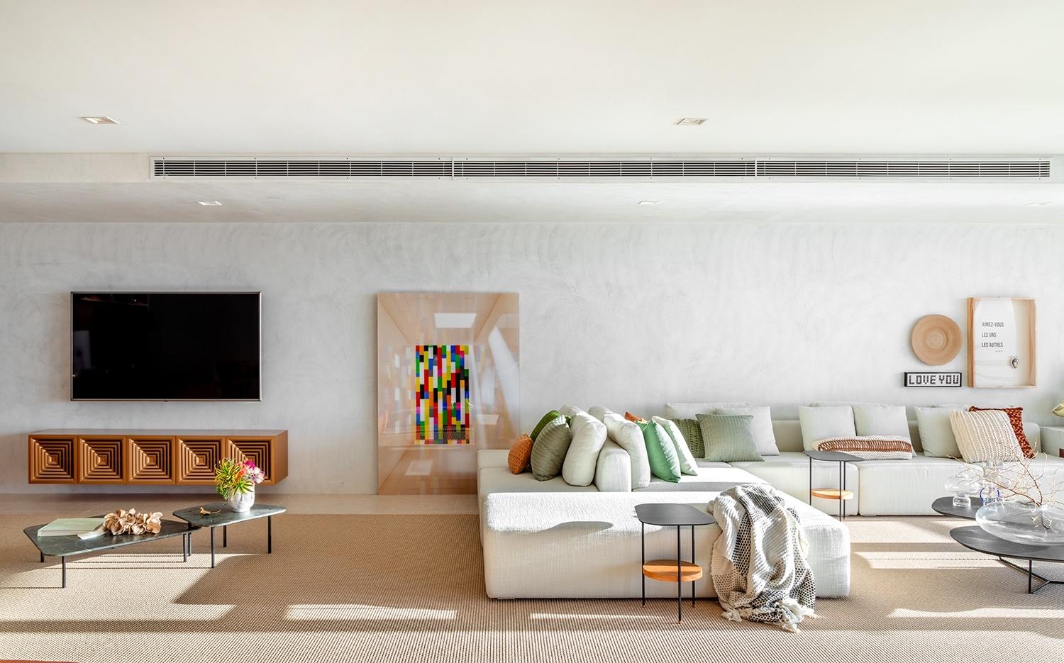 20 anos depois, ela transformou o apê da infância em um lar ...