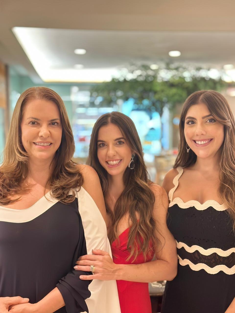 Juliana Saab recebe pacientes para jantar especial de Natal - 13/12 ...