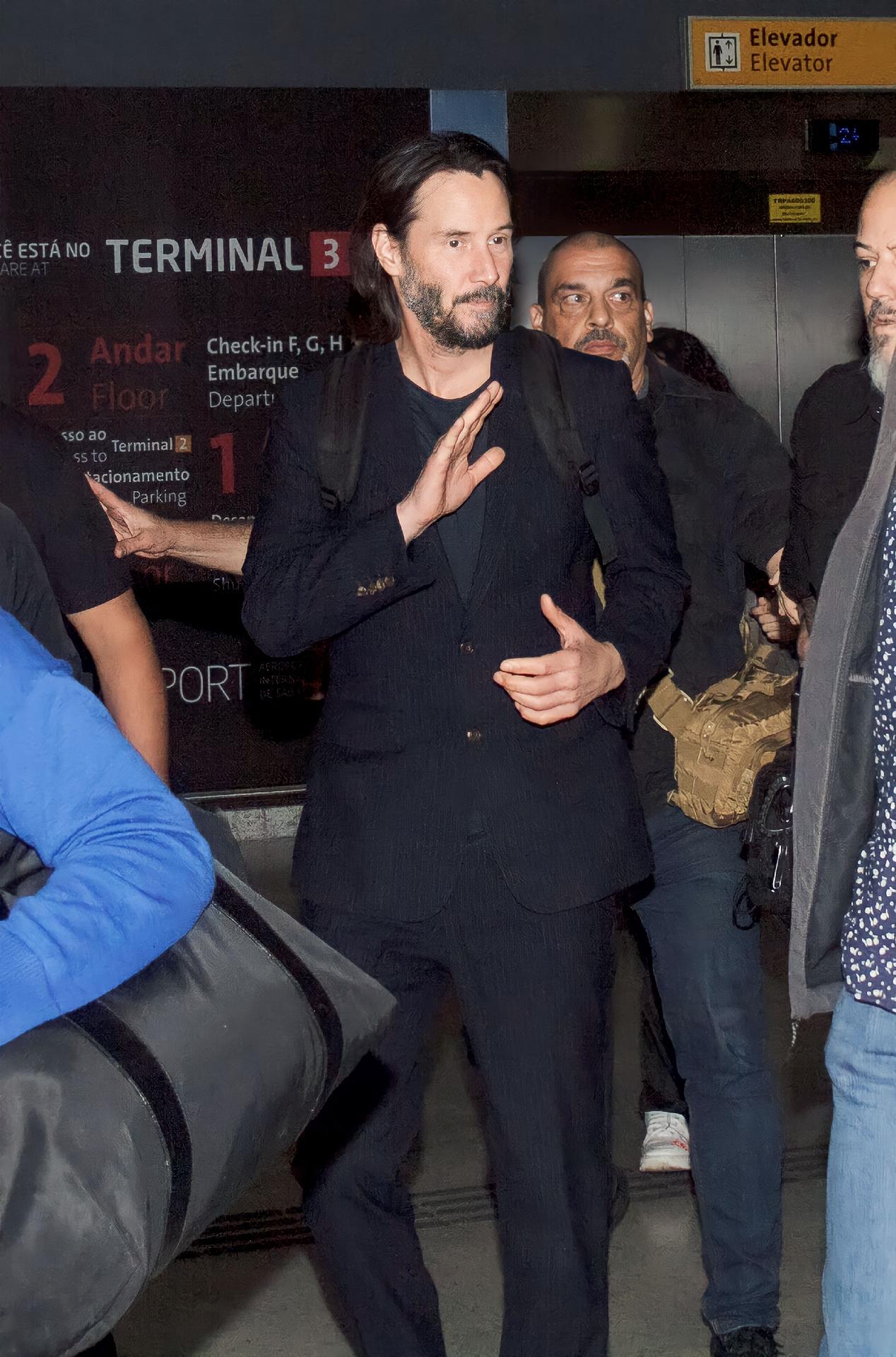 CCXP22: Keanu Reeves deixa o Brasil com forte esquema de segurança