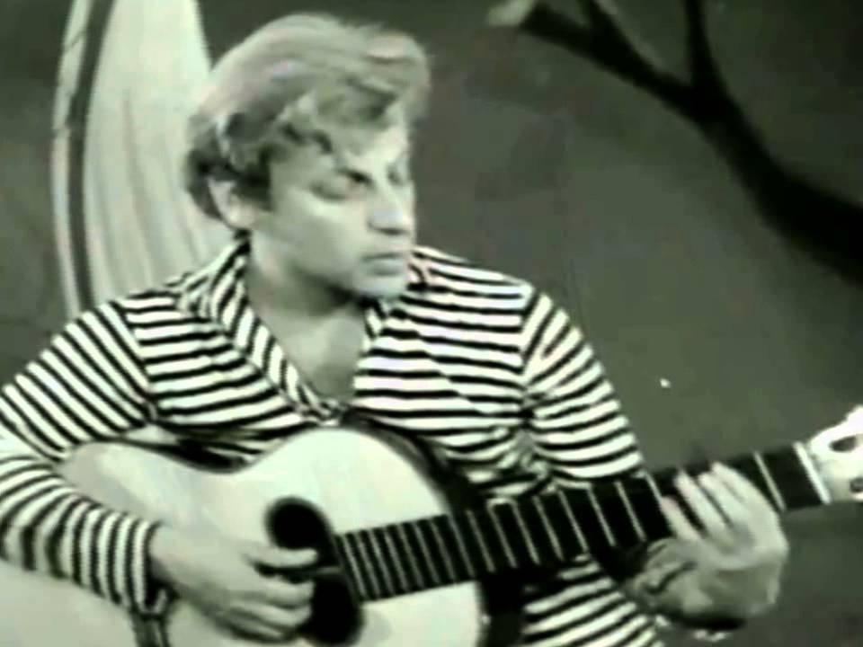 Juca Chaves, o 'Menestrel Maldito', morre aos 84 anos