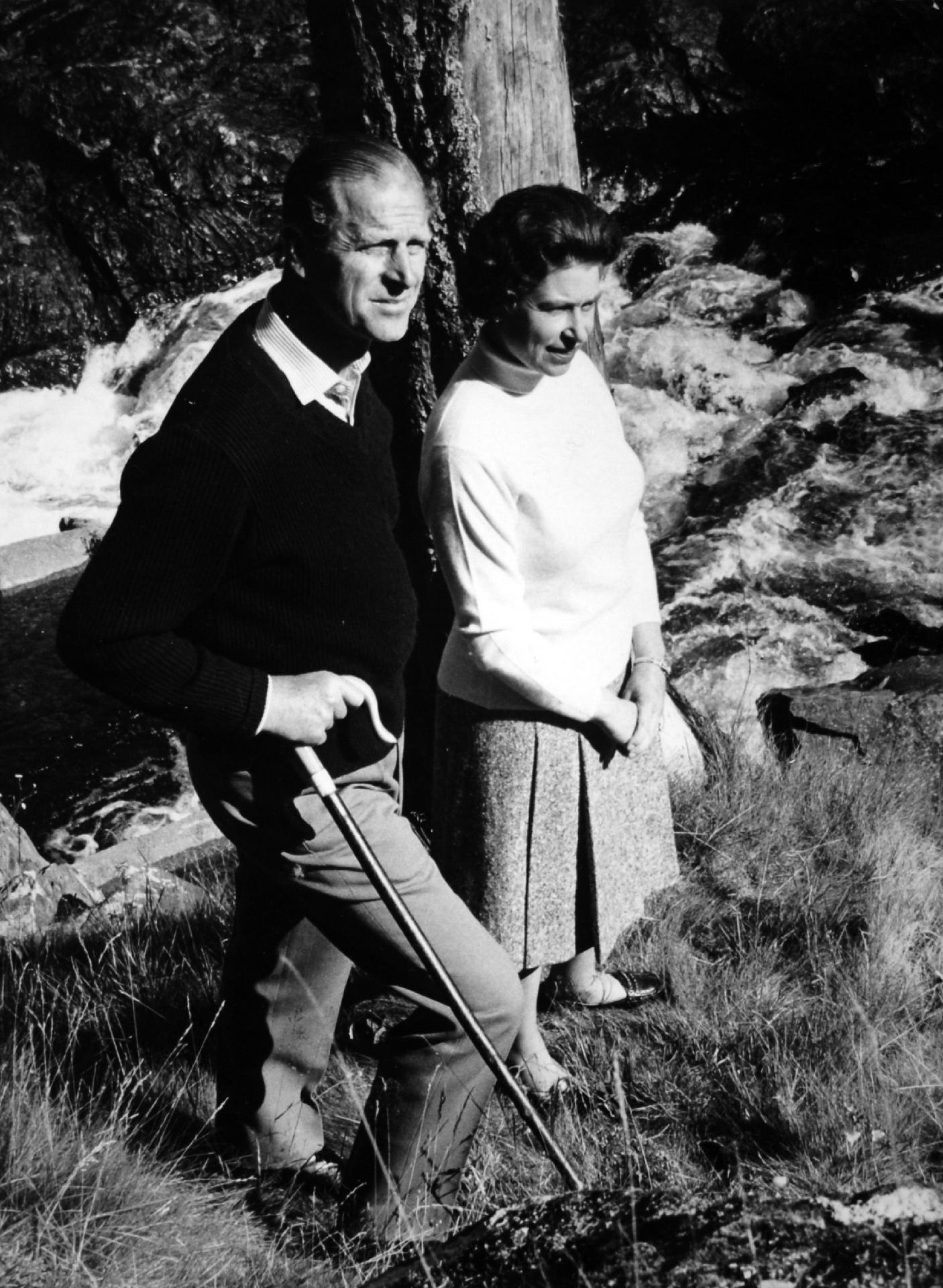 Como e onde é o Castelo de Balmoral, onde rainha Elizabeth 2ª morreu?