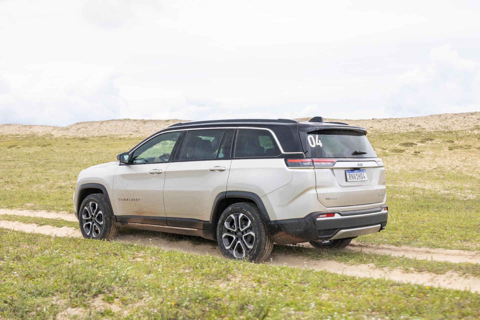 Rota das emoções: como é viajar de Jeep 4x4 pelas dunas do Nordeste ...