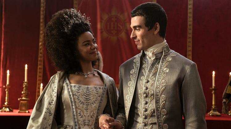 Atriz de Bridgerton defende rainha negra em nova série