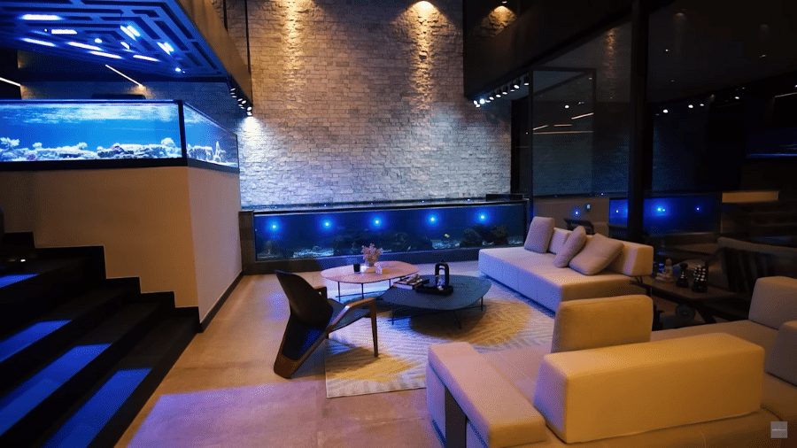 Boca Rosa compra mansão de R$ 18 milhões com aquário de tubarões