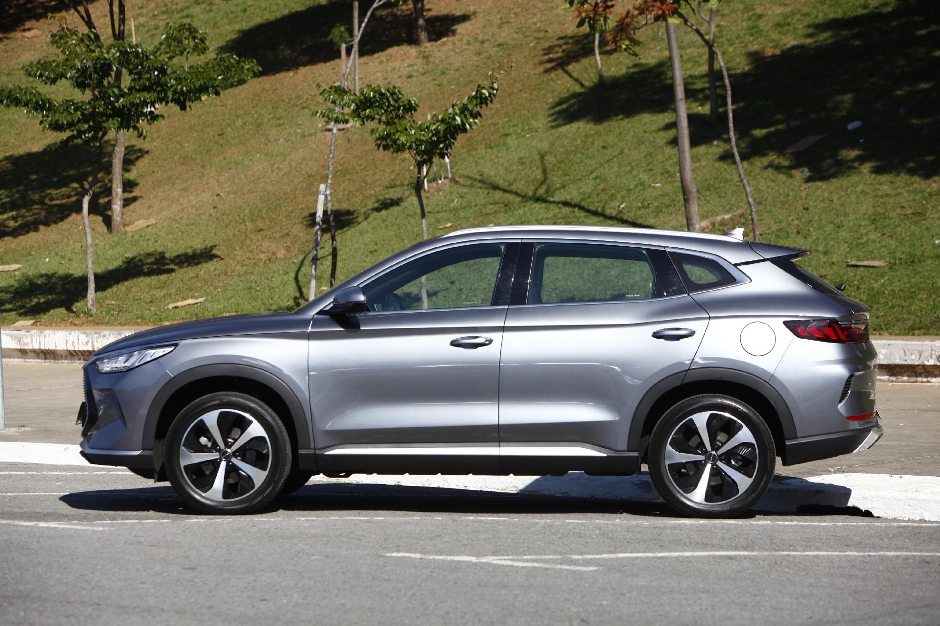 BYD Song Plus x GWM Haval H6: veja duelo de chineses que fazem 30 km/l