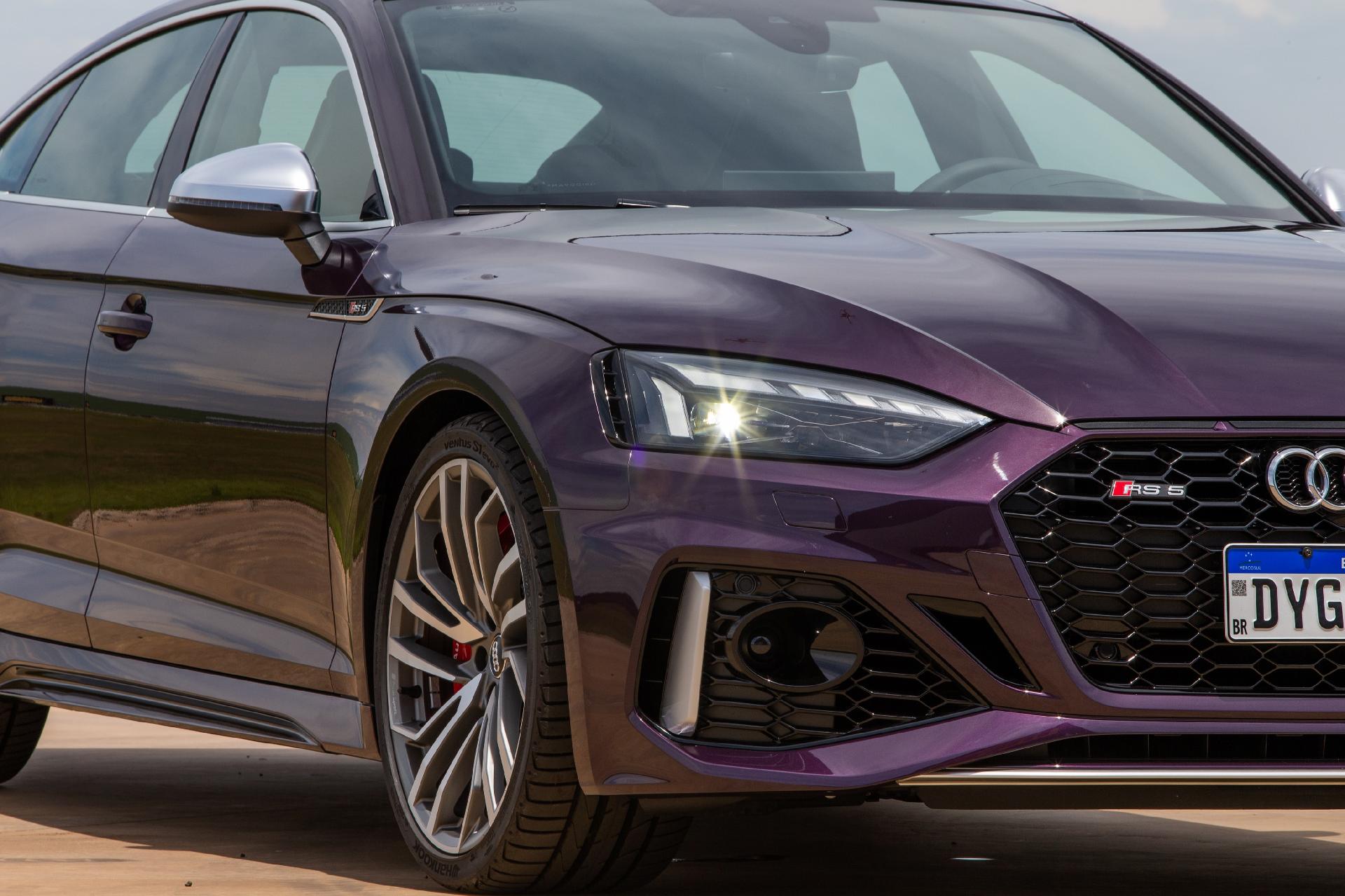 Como é acelerar os três novos esportivos que a Audi trouxe para o ...