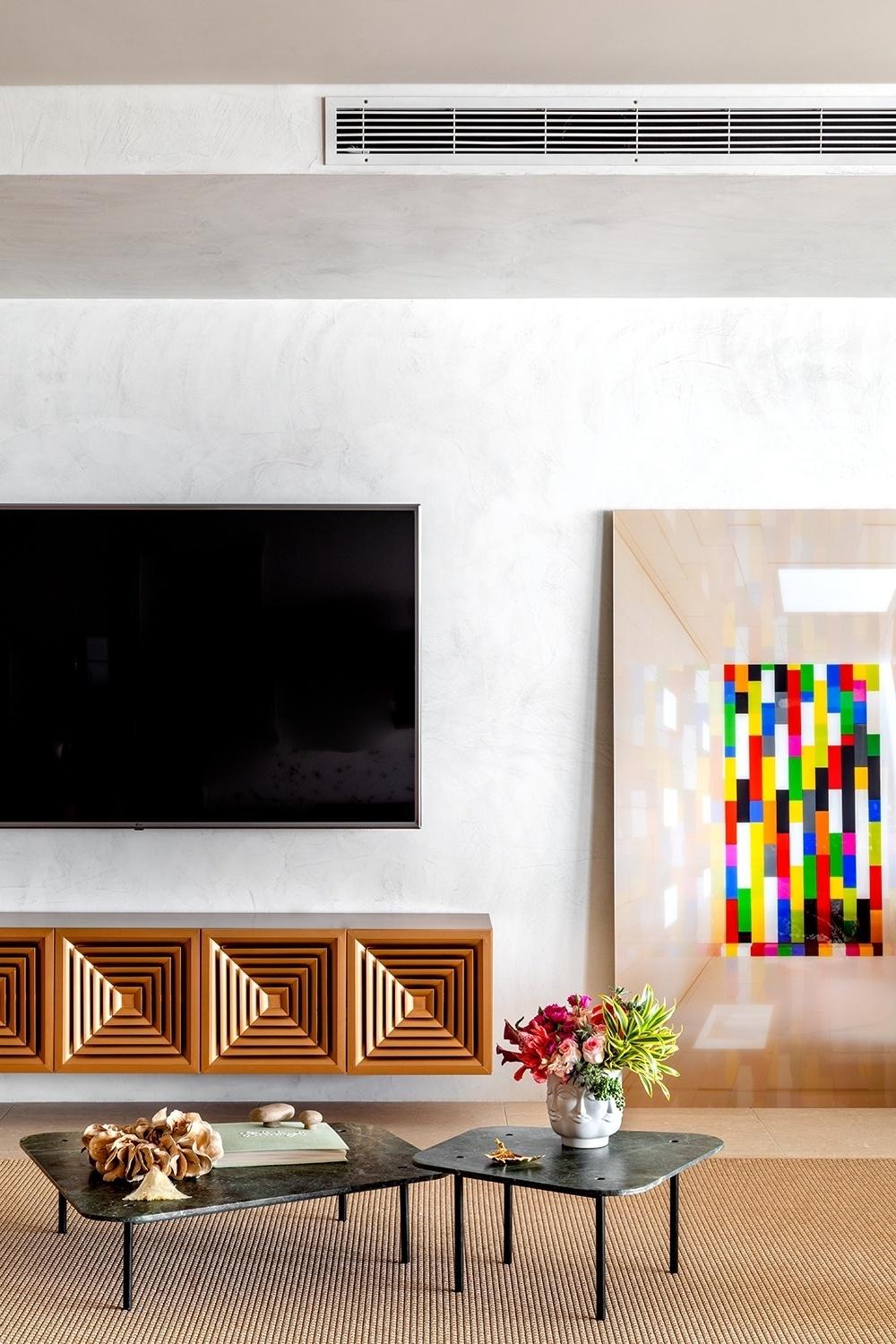 20 anos depois, ela transformou o apê da infância em um lar ...