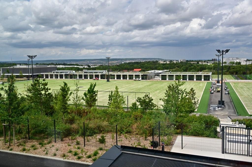 Com Neymar e reforços, PSG estreia CT que custou cerca de R$ 1,6 bi