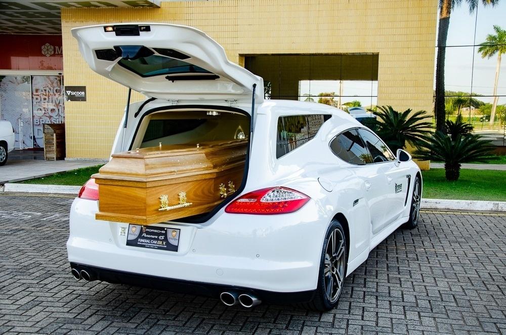 Como Porsche de quase R$ 400 mil foi transformado em carro funerário ...